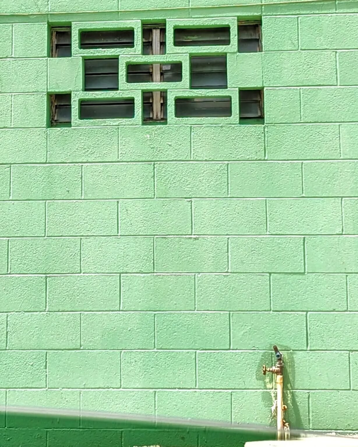 14 Cinder Block Paint Ideas | Creative & Modern Wall Design Tips